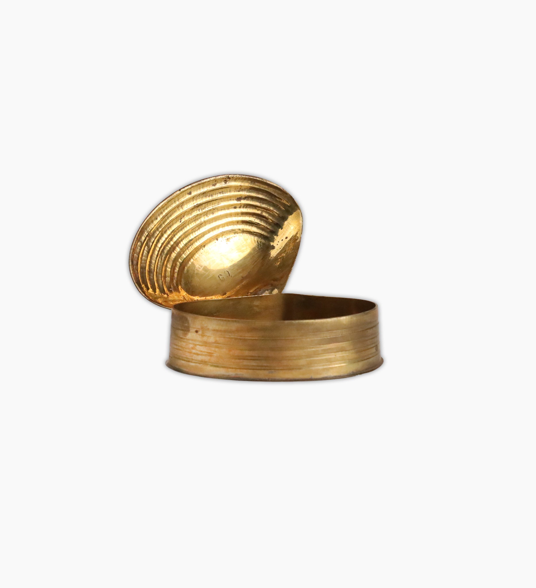 Item 032: Brass Mussel Trinket Box – SEA CULTURE